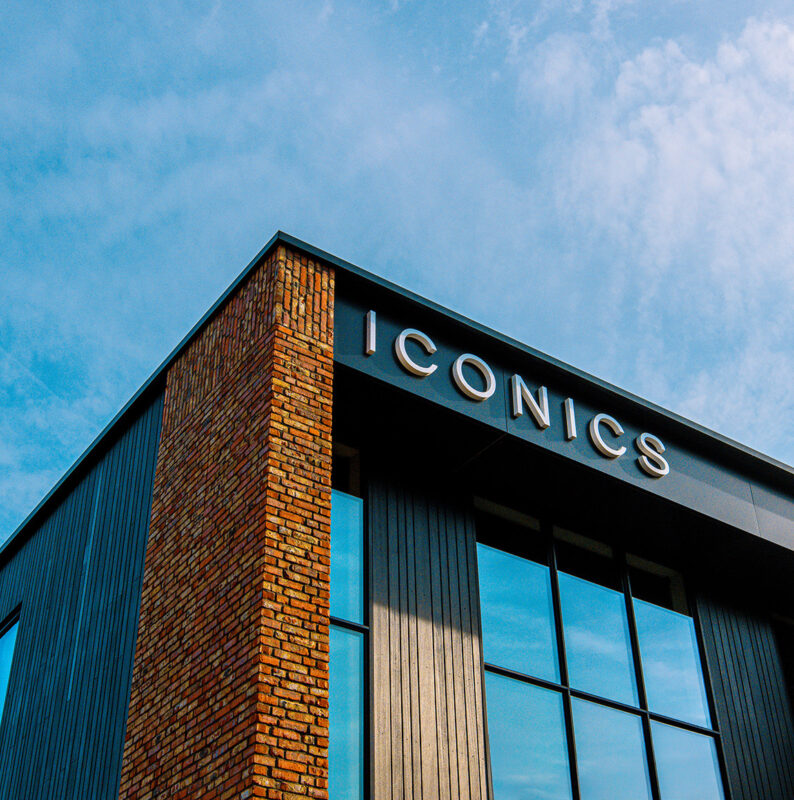 Contact - Iconics Management